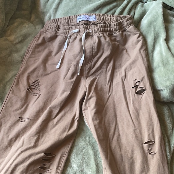 chelsea De Boer | Pants & Jumpsuits | Lauriebelles Chelsea De Boer ...